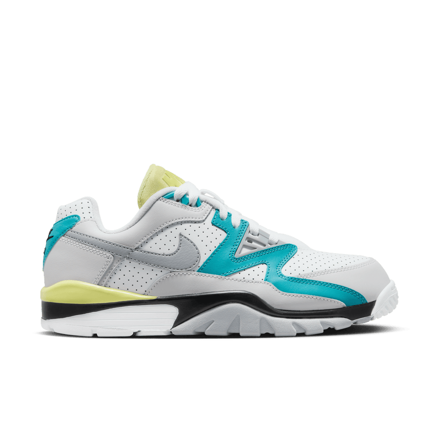 Nike Sneakers – Courtside Sneakers